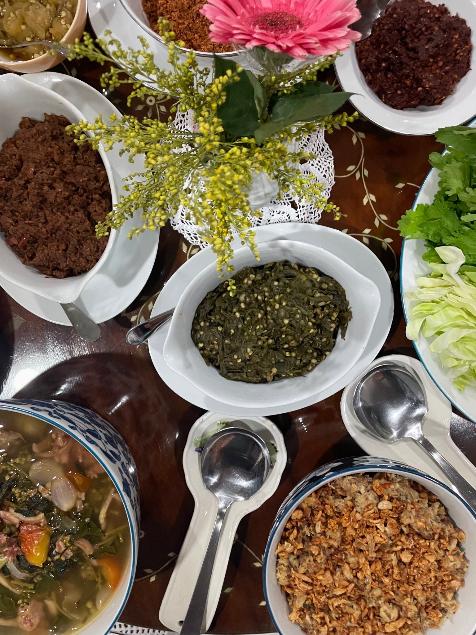 Bangkok Glutton | "Tasting it to the streets…"